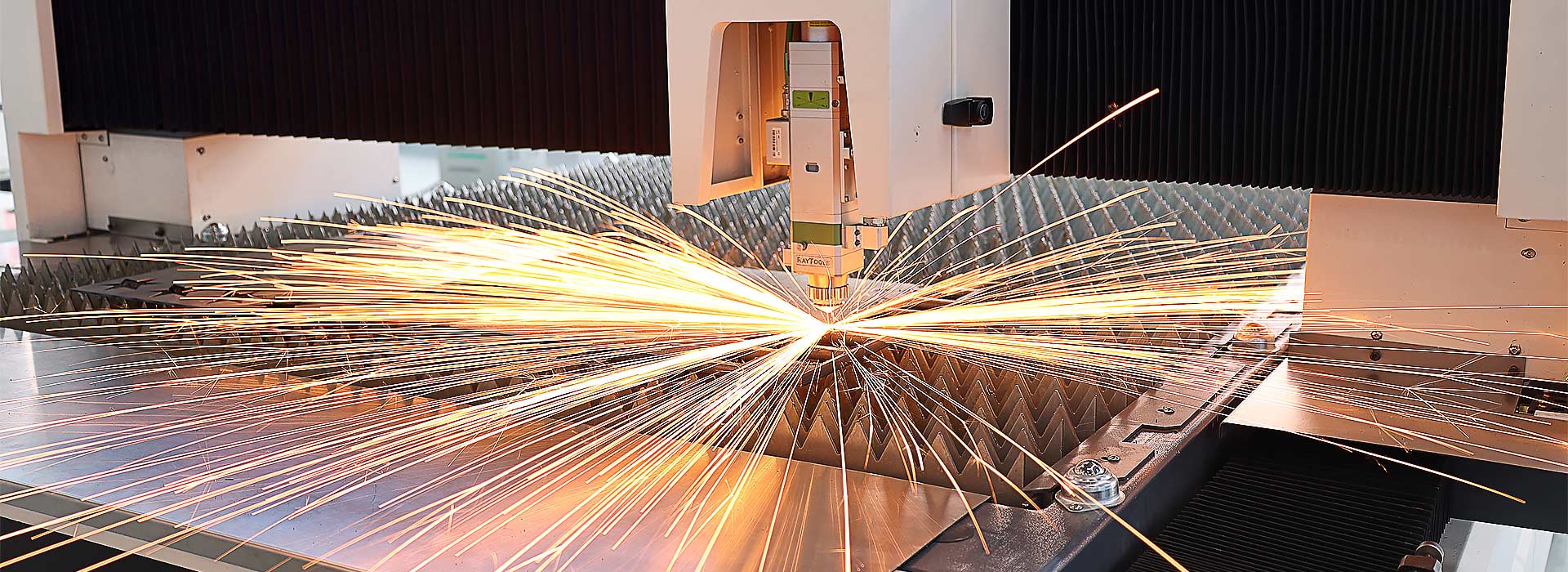 What is the cutting thickness of laser cutting machine？